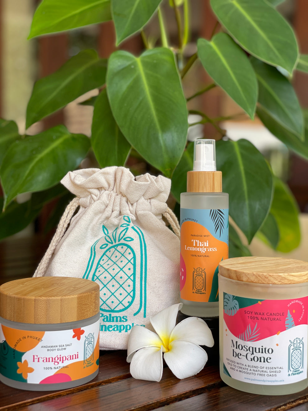 Tropical Oasis Gift Set – Palms & Pineapples